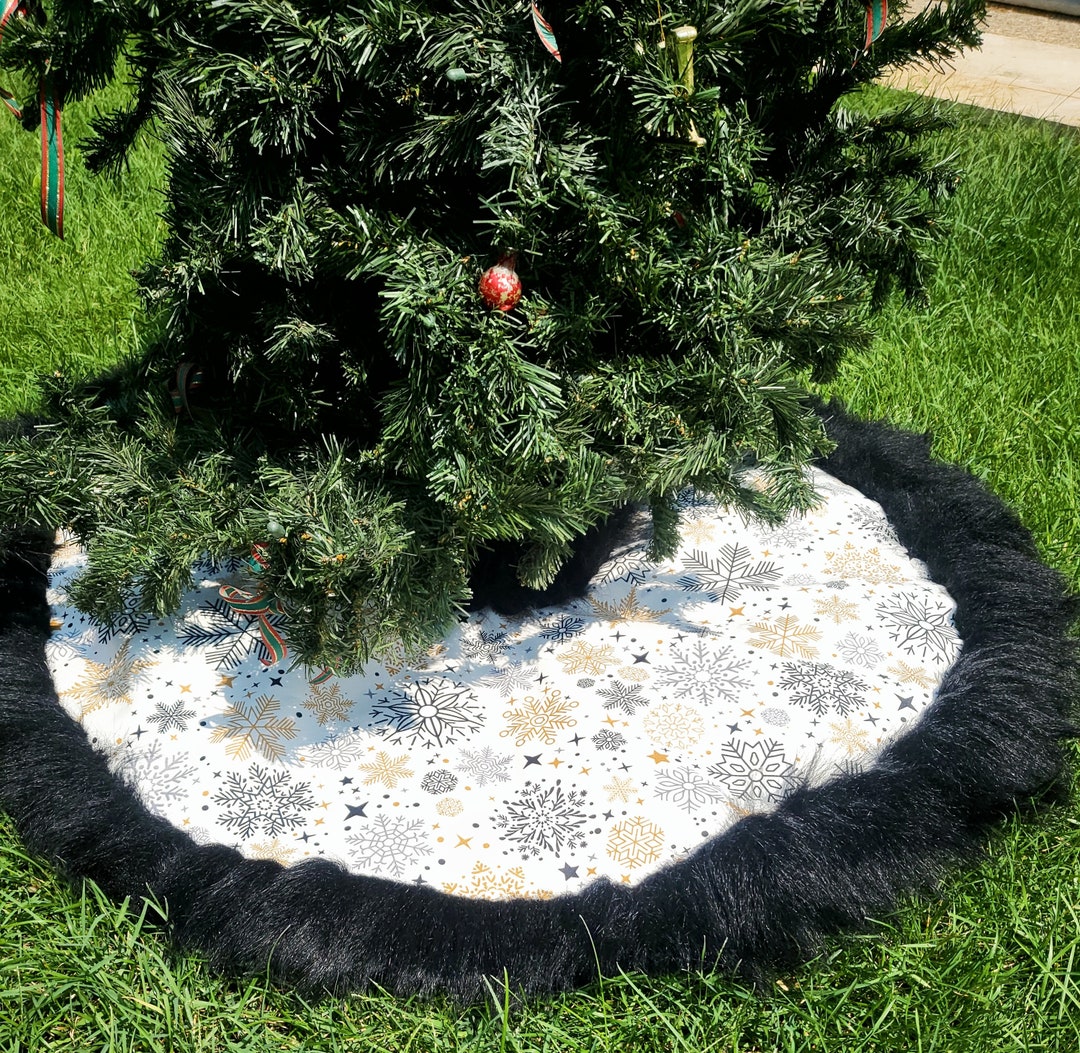White Snowflake Tree Skirt With Black Fur Edge, Gothic Christmas Tree ...