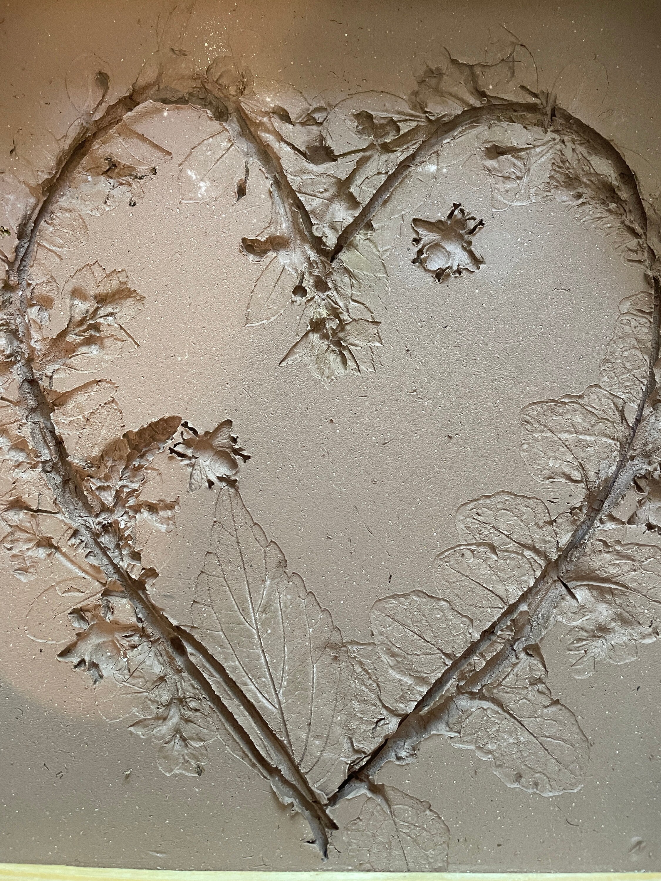 Bumble Bee Heart Botanical Bas Relief, Floral Wreath Imprint Casting ...