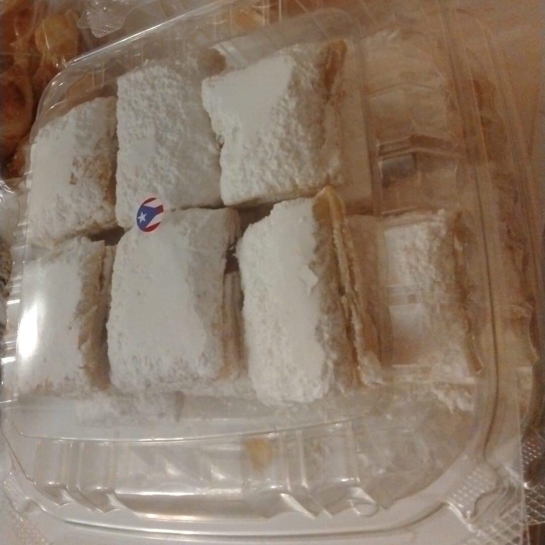 Puerto Rican Pastelitos De Guayaba