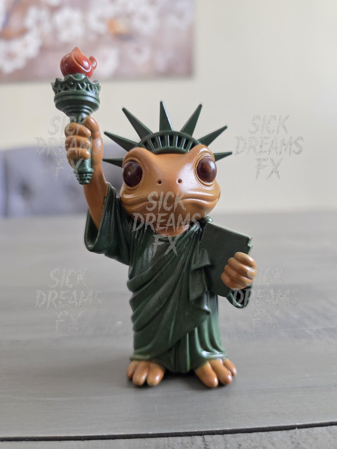 Coquí Lady Liberty Coquí | 3" Puerto Rican Figurine | 3D Printed ABS ...