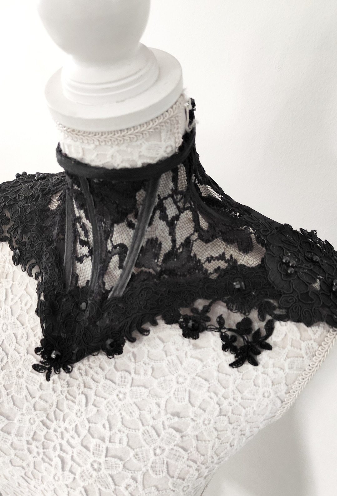 The Royal Black Lace Neck Corset-neck Corset-lace Neck Corset-elegant ...