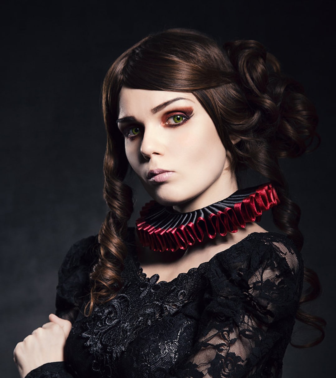 Satin Black and Burgundy Elizabethan Ruff Collar -elizabethan Ruff ...