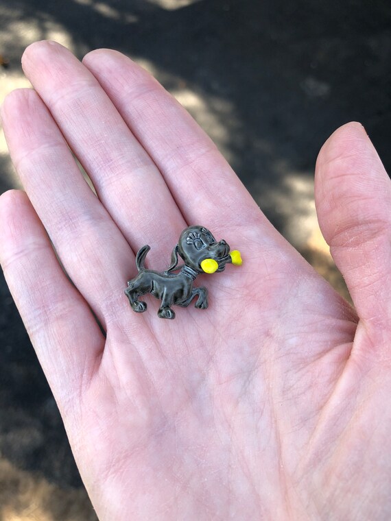 Painted metal dog with bone pin, 1960s - Gem
