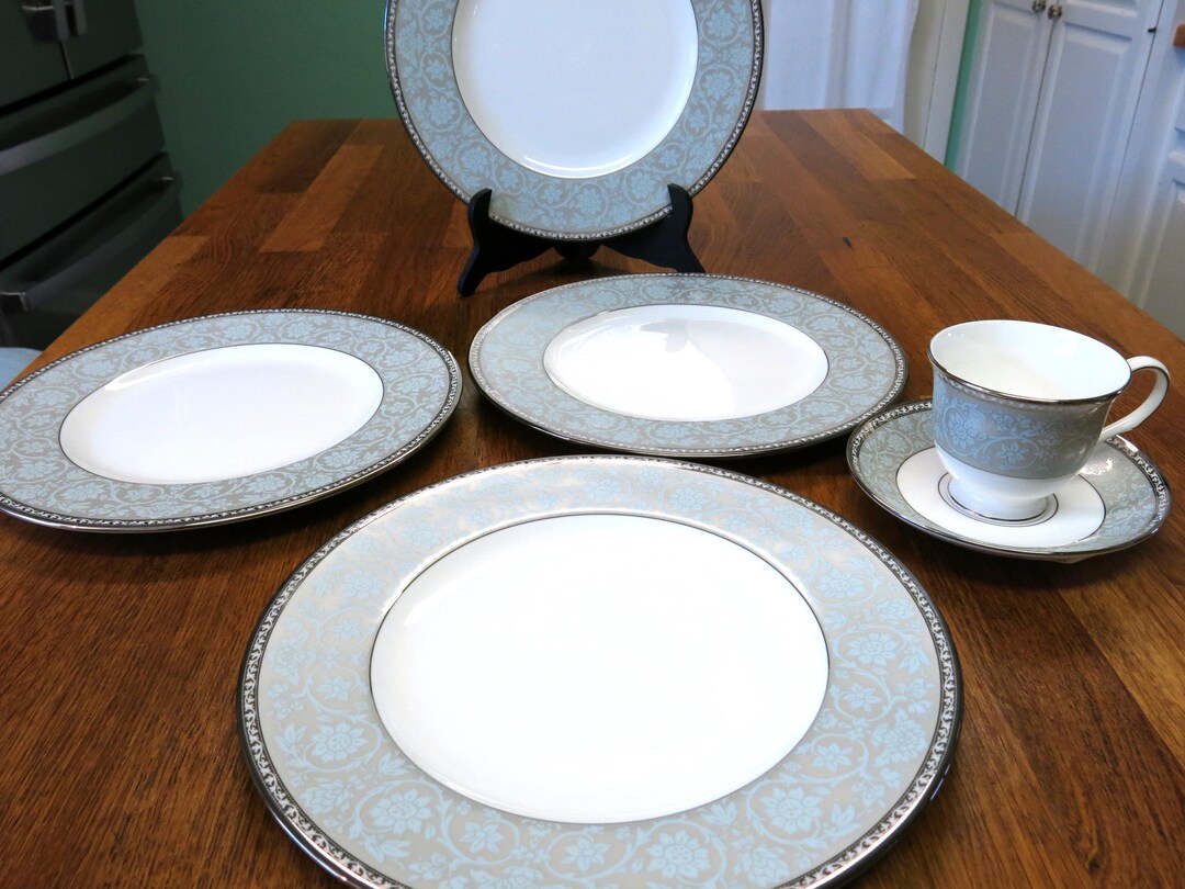 LNWT Gorgeous Lenox Westmore Dinner Plates and a Cup and Saucer Set - Etsy