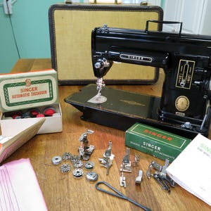 Gorgeous HTF 1956 Black Singer Straight Stitch 301 Sewing Machine W ...