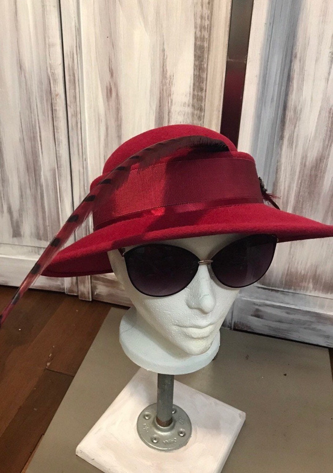 Superb Vintage Women's Hat From the 80s Felt Hat With Large Red Feather ...