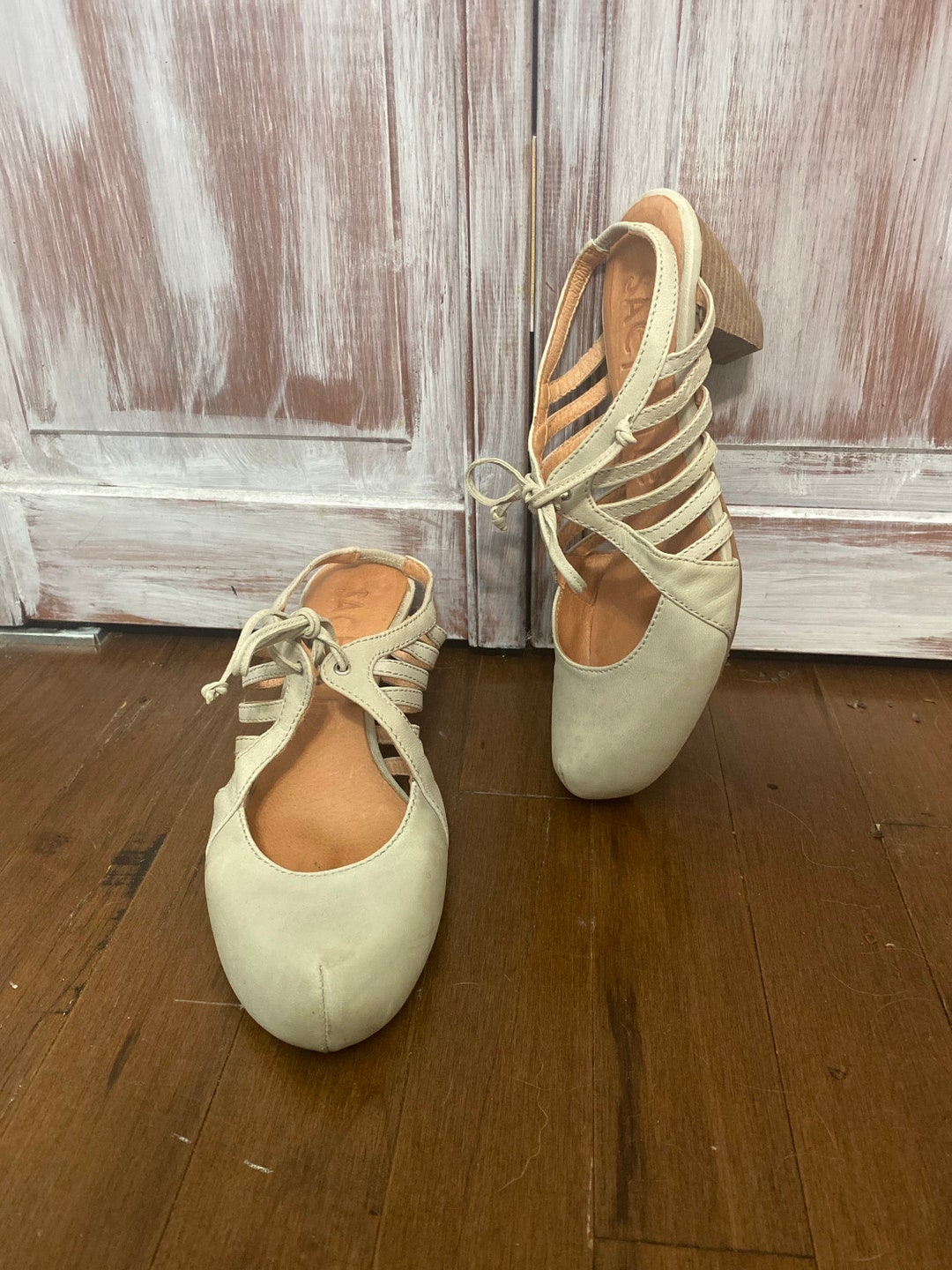 Vintage 90s Sachelle Women's Beige Leather Shoe, Size 8 - Etsy