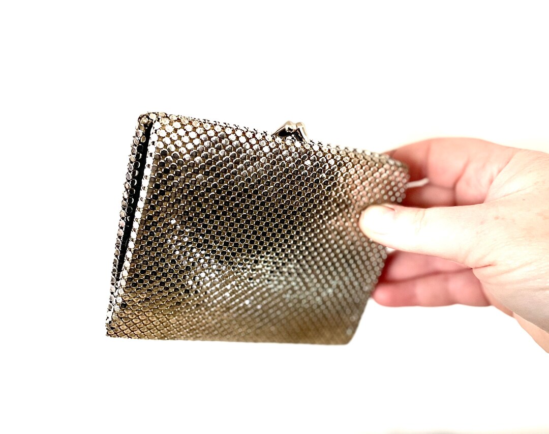 Vintage Wallet Black Silver Metal Mesh Whiting and Davis 50s Kiss Lock ...