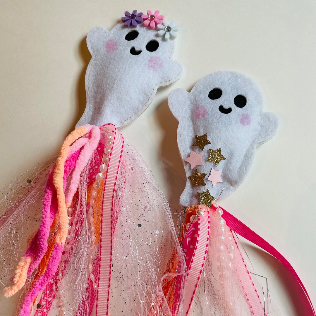 White Boho Boo Wand, Hippie Ghost Wand, Groovy Halloween, Halloween Boo ...