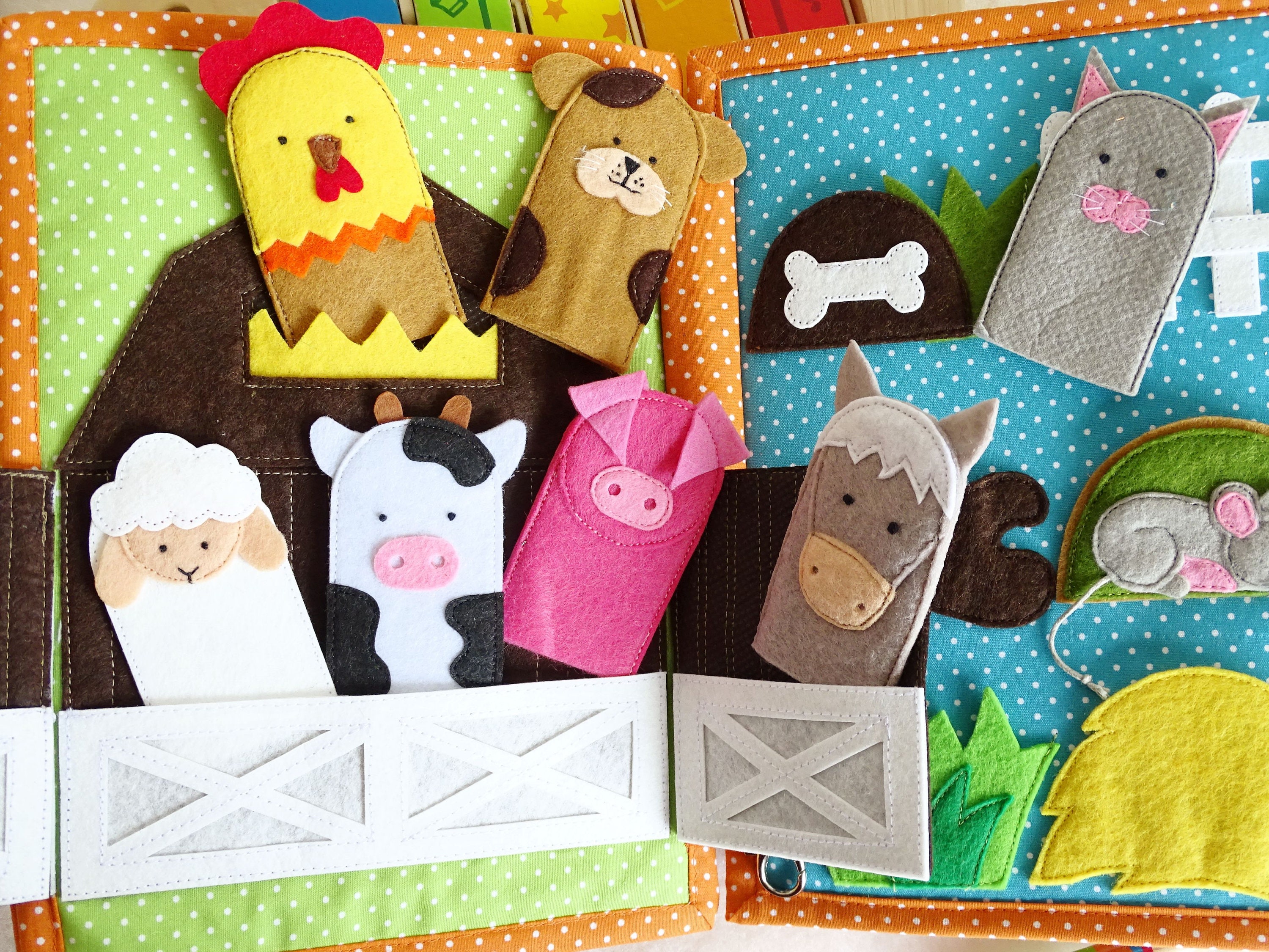 Felt Farm Animals Quiet Book: Montessori Sensory Toy With Finger ...