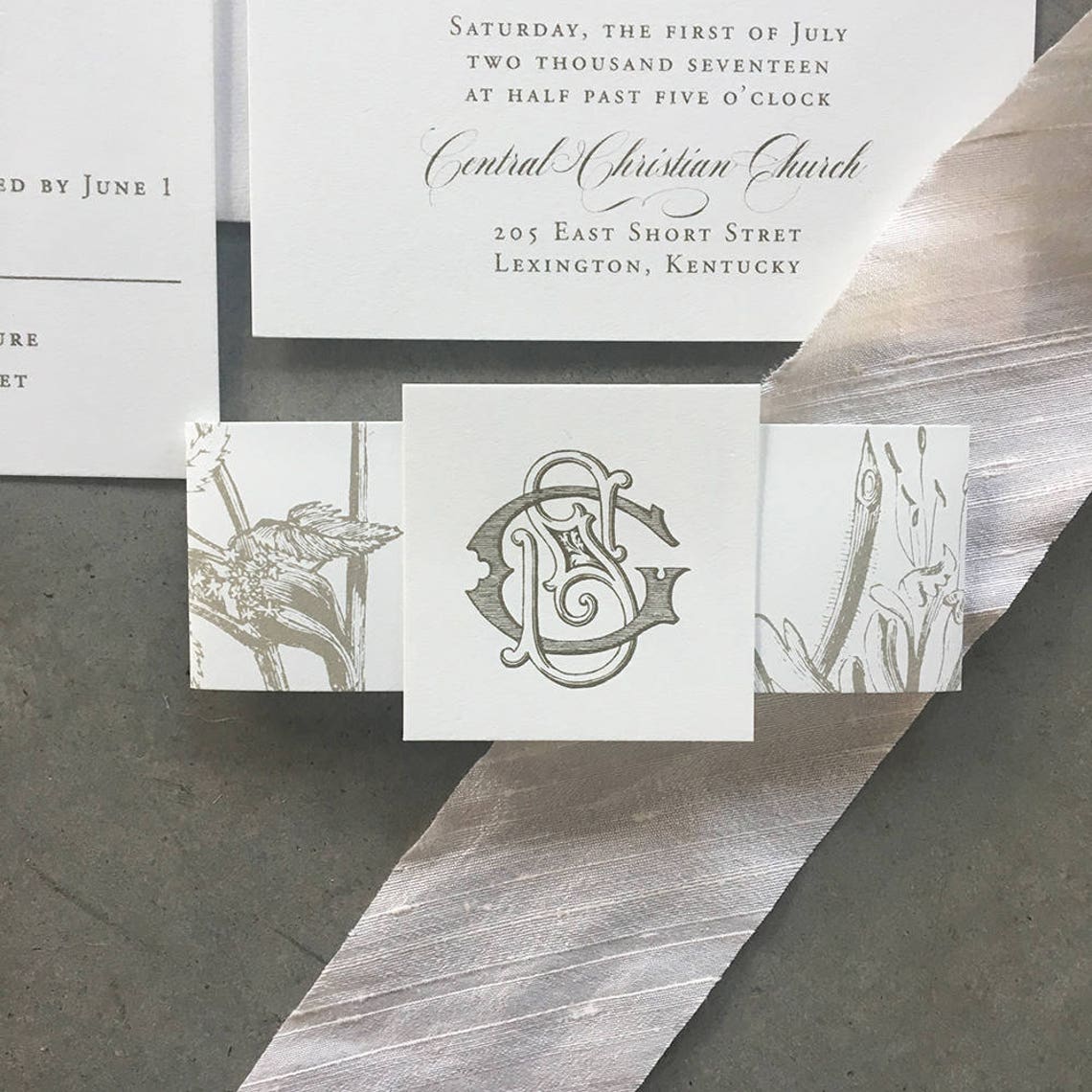 Victorian Monogram Gold Thermography Wedding Invitation - Etsy