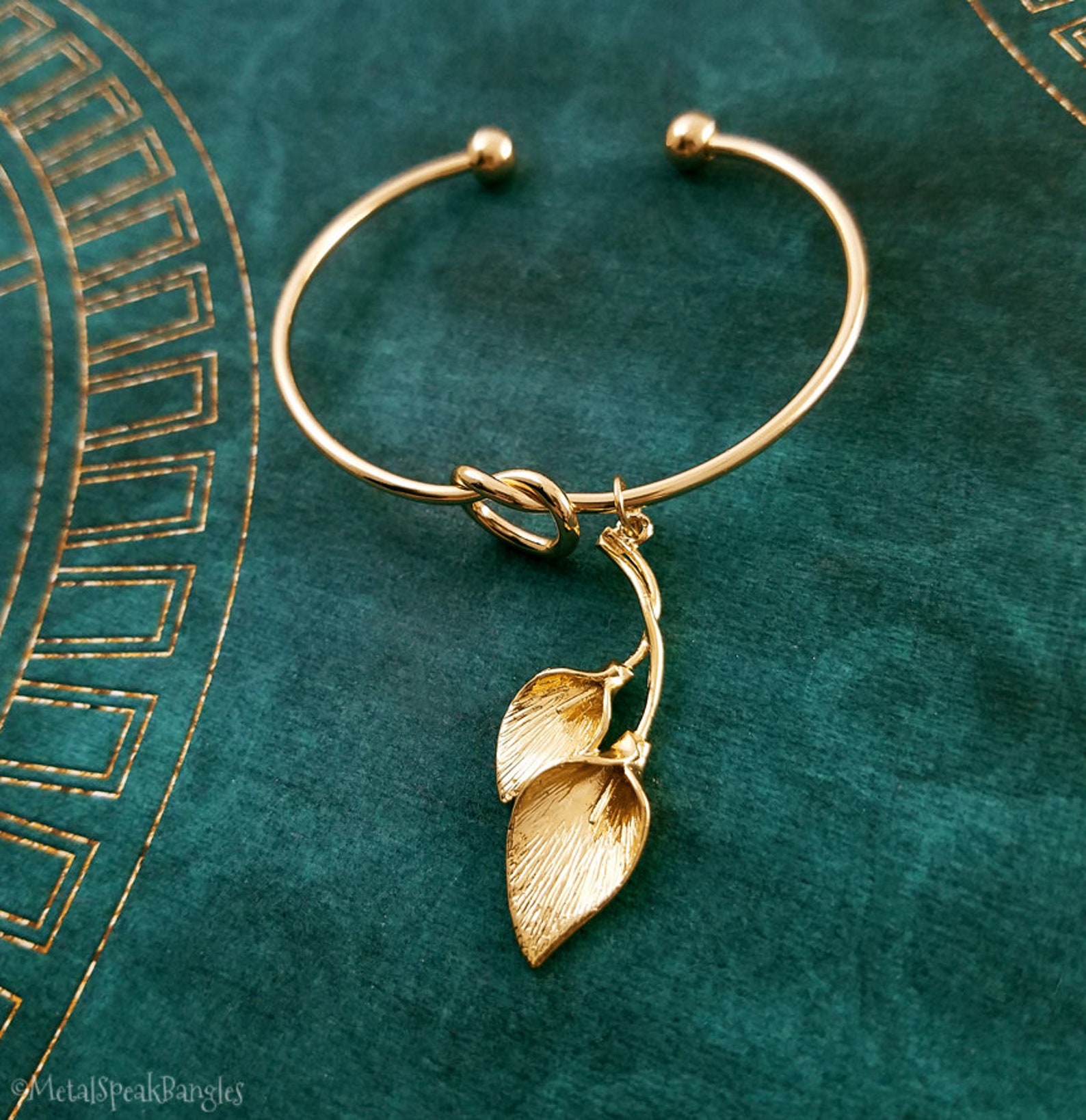 Lily Bracelet Calla Lily Bangle Bridesmaid Bracelet Knot - Etsy