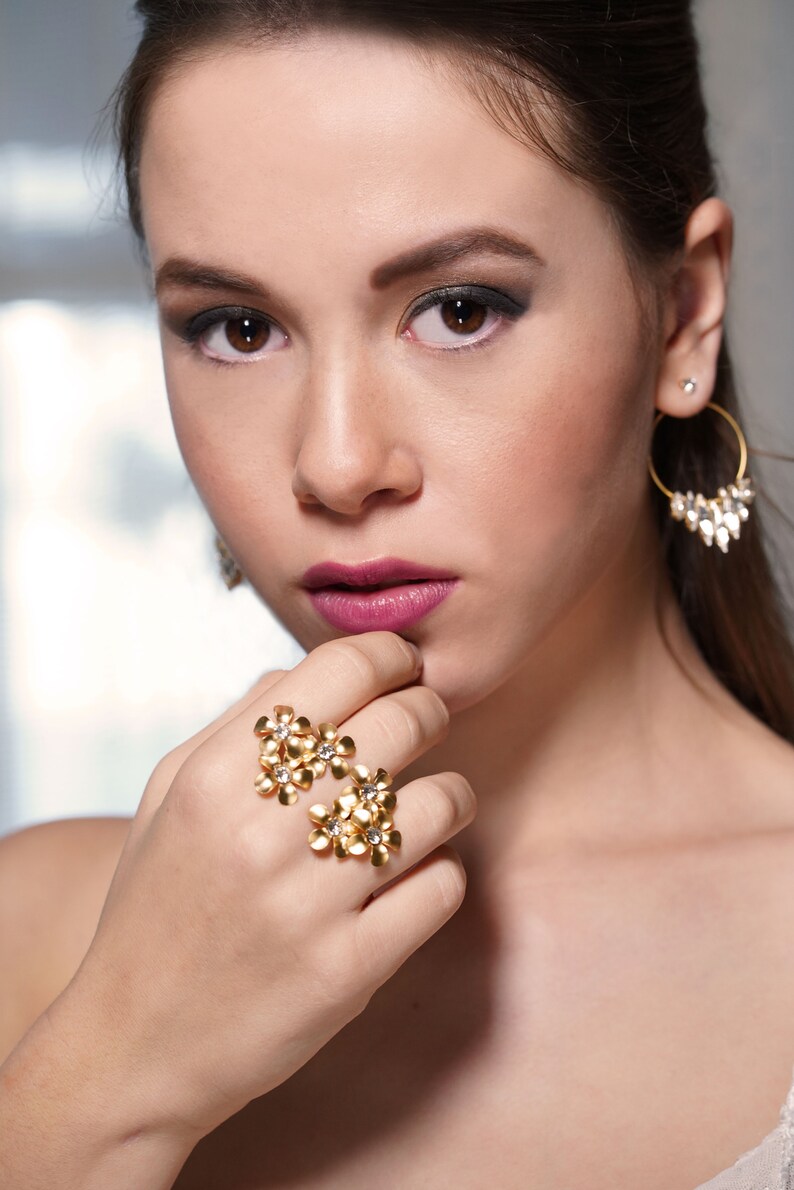 Silver Cocktail Flower Double Ring, Big Swarovski Crystal Statement ...