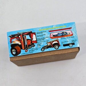 Dark Shadows Barnabas Collins Vampire Van Miniature Box Scale Includes ...