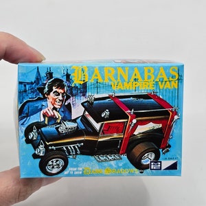 Dark Shadows Barnabas Collins Vampire Van Miniature Box Scale Includes ...