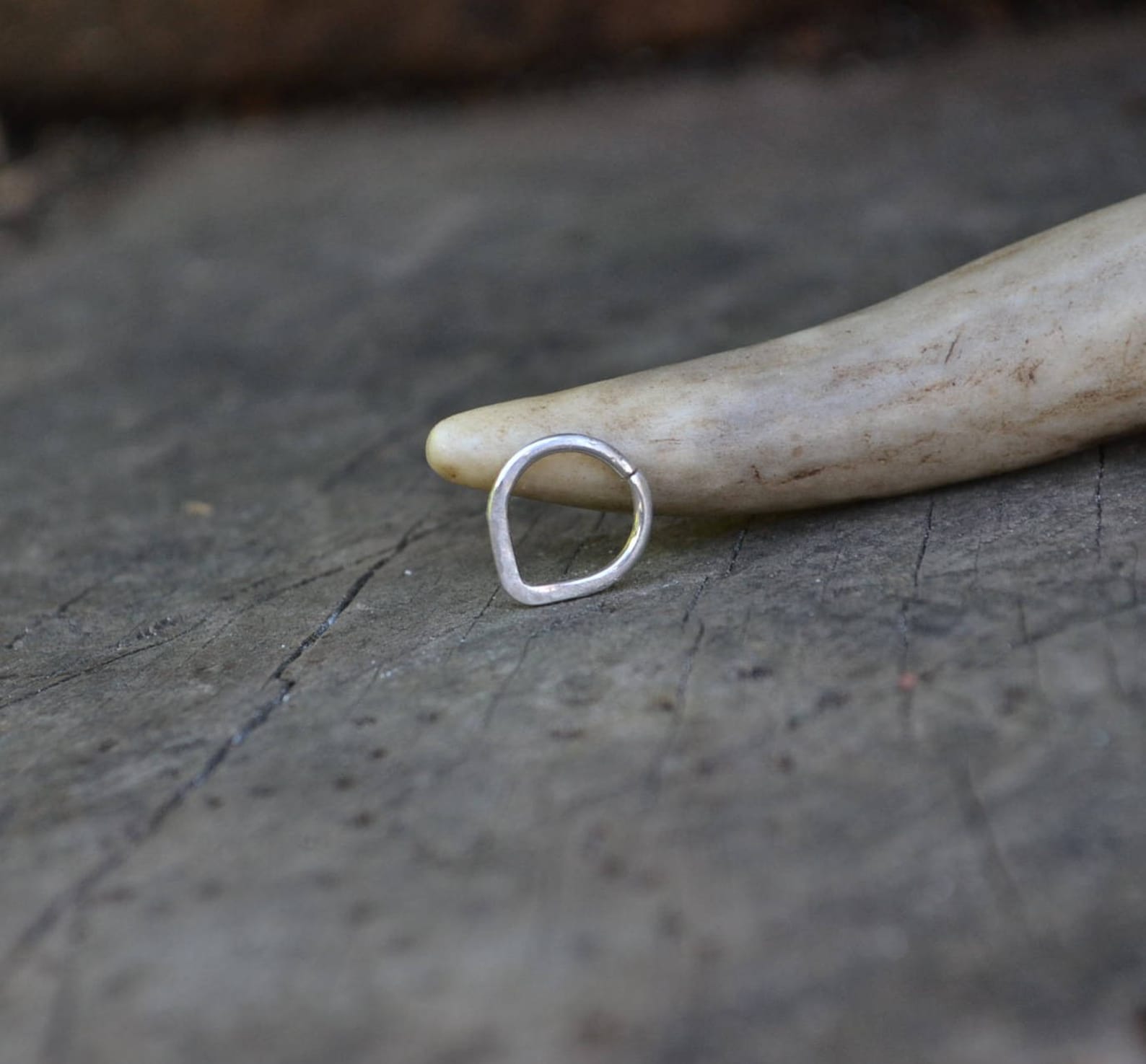 Simple Sterling Septum Ring 16 Gauge Septum Ring V Shape - Etsy