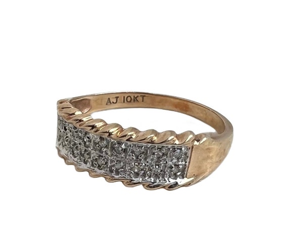 Genuine Diamond Band - 10k Yellow Gold Ring - Size 10… - Gem