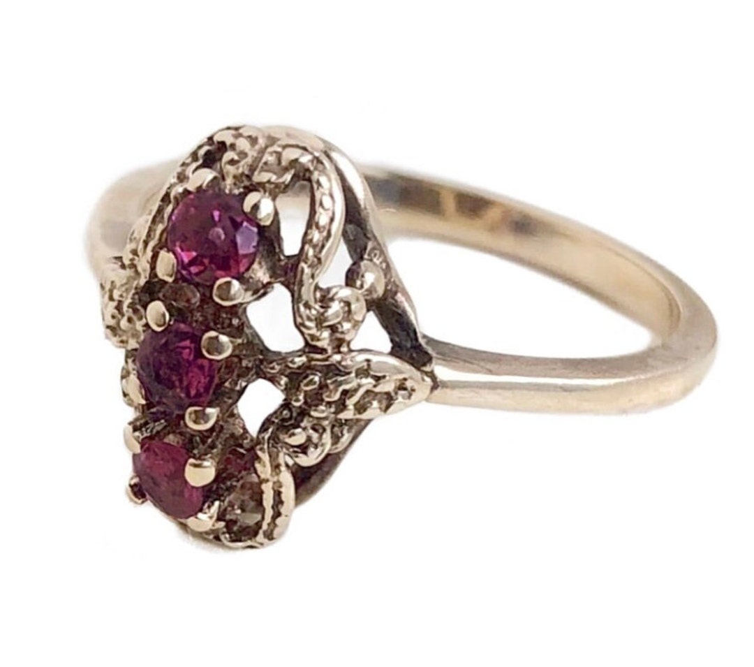Vintage Ruby Ring - 10k Yellow Gold Red Gemstone Ring - Size 6 - Etsy
