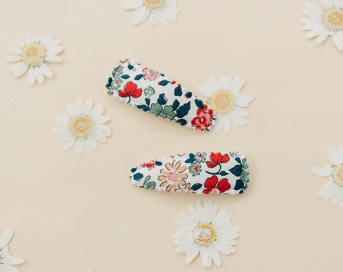 Cosmos Hair Pin - Etsy