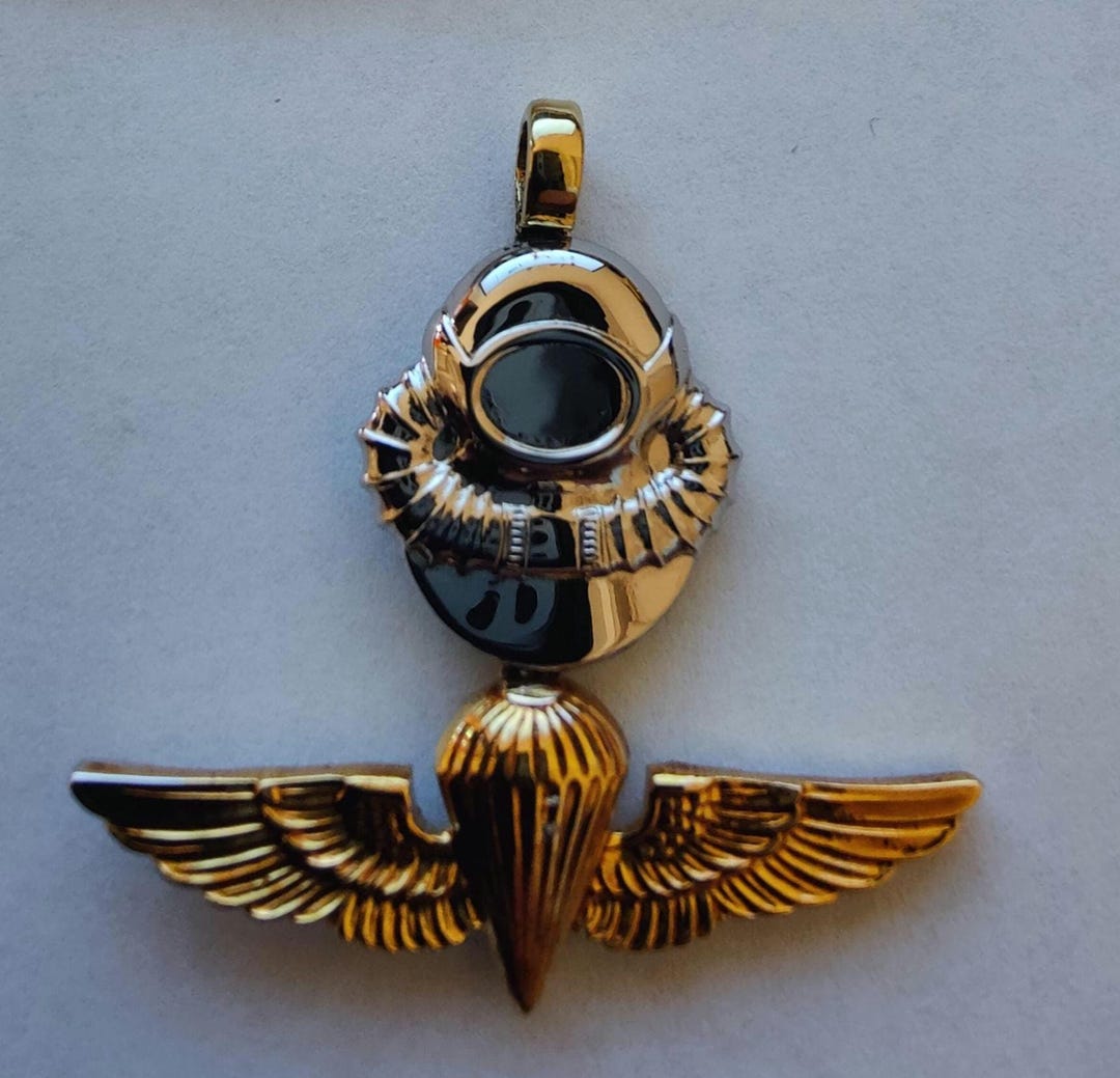 Two Device Pendant Dual Cool Recon, Jump, Dive, Pathfinder, Freefall ...