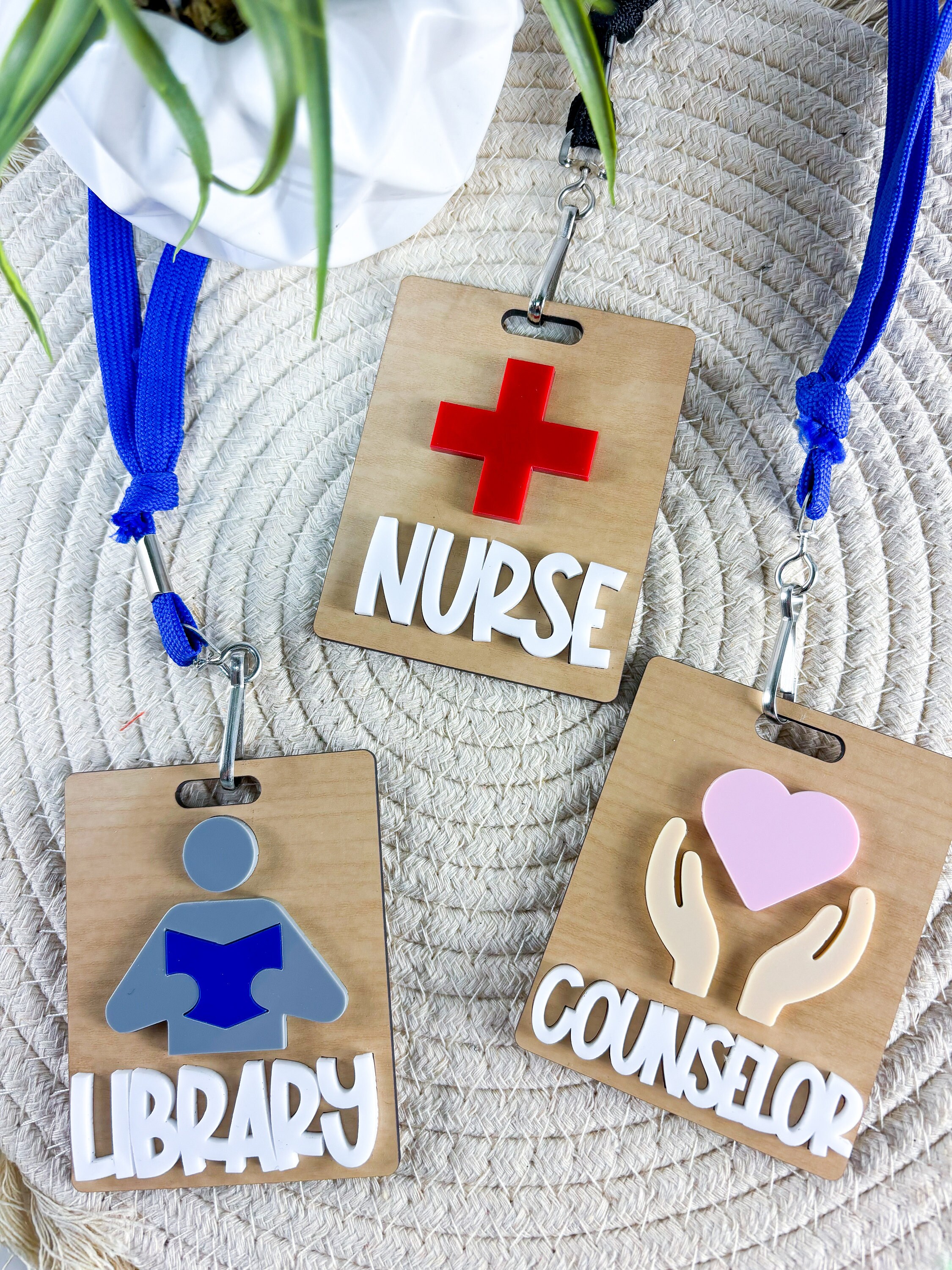 Hall Pass Hanger: Birch Wood Classroom Set With 6 Passes - Etsy