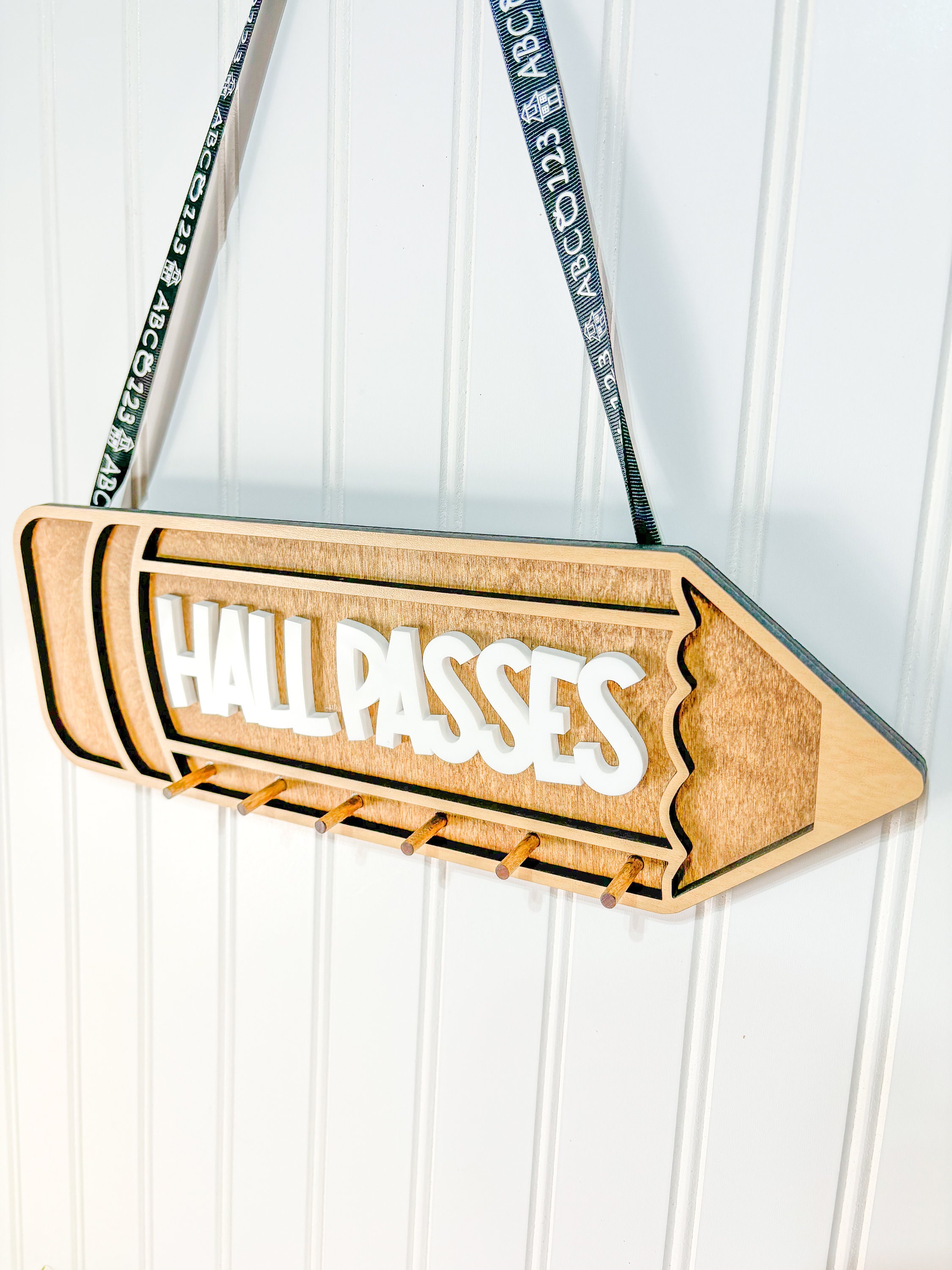 Hall Pass Hanger: Birch Wood Classroom Set With 6 Passes - Etsy