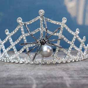 Spider Tiara, Spider Web Crown, Silver Rhinestone Black Widow Headband ...