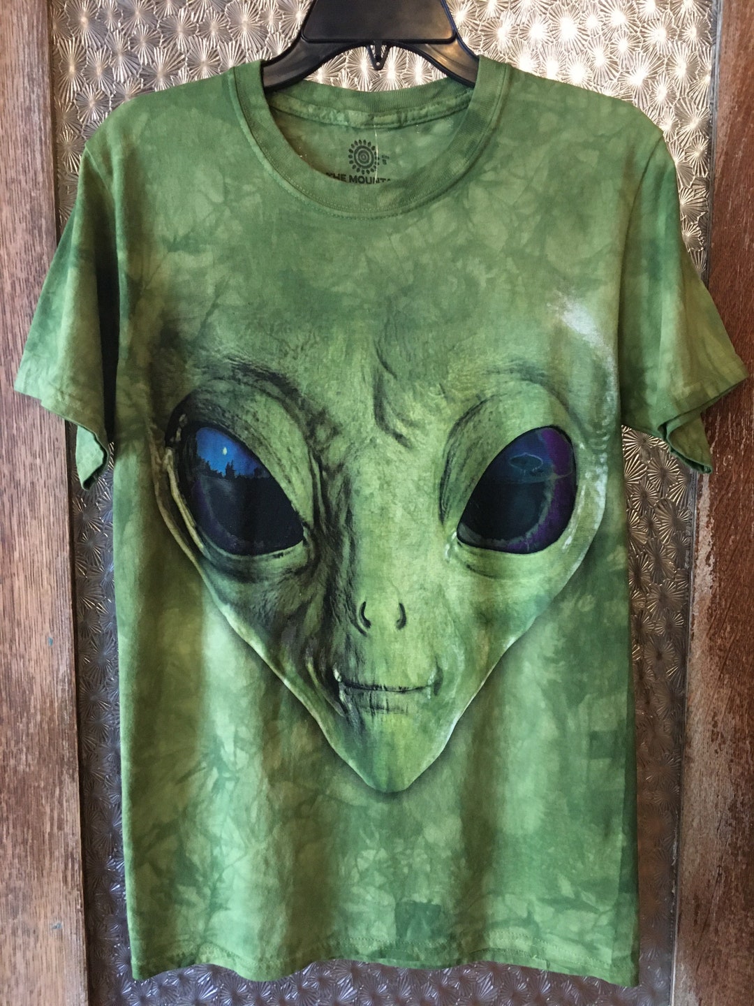 New Alien Graphic Tie Dye T-shirt Made by the Mountain - Etsy