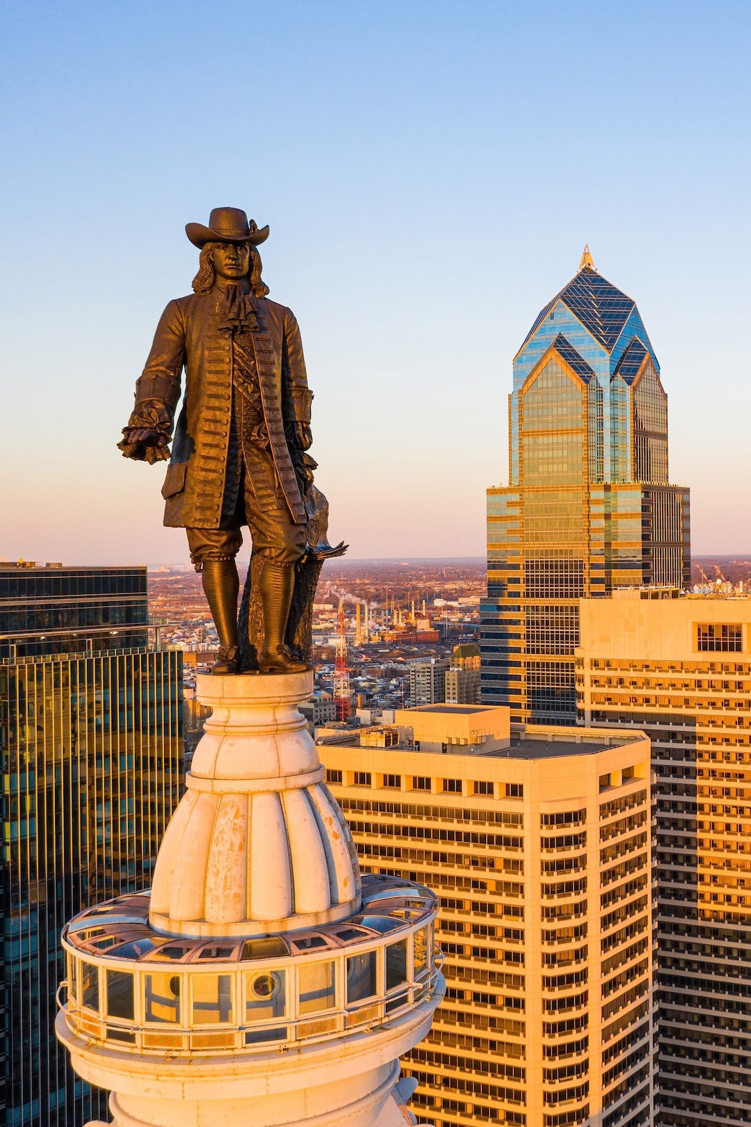 Philadelphia Skyline William Penn City Hall With Two Liberty Place ...