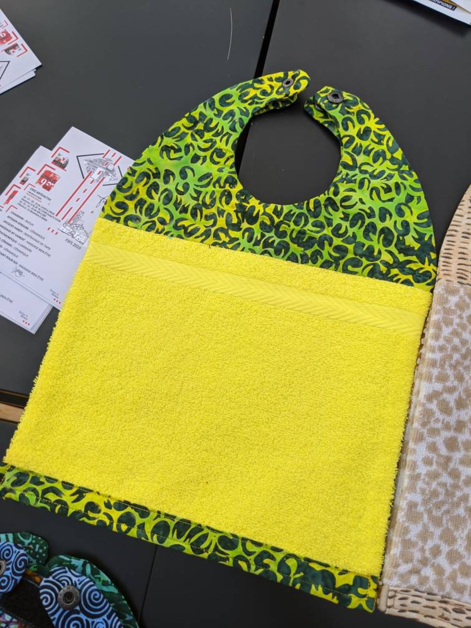 Reversible cotton batik and baby sponge reversible bib // Anis | Etsy