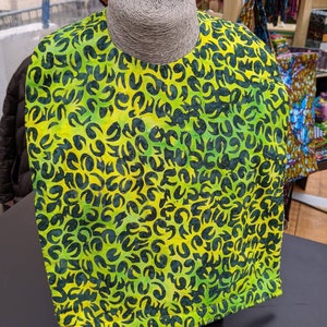 Reversible Cotton Batik and Baby Sponge Reversible Bib // Anis | Etsy