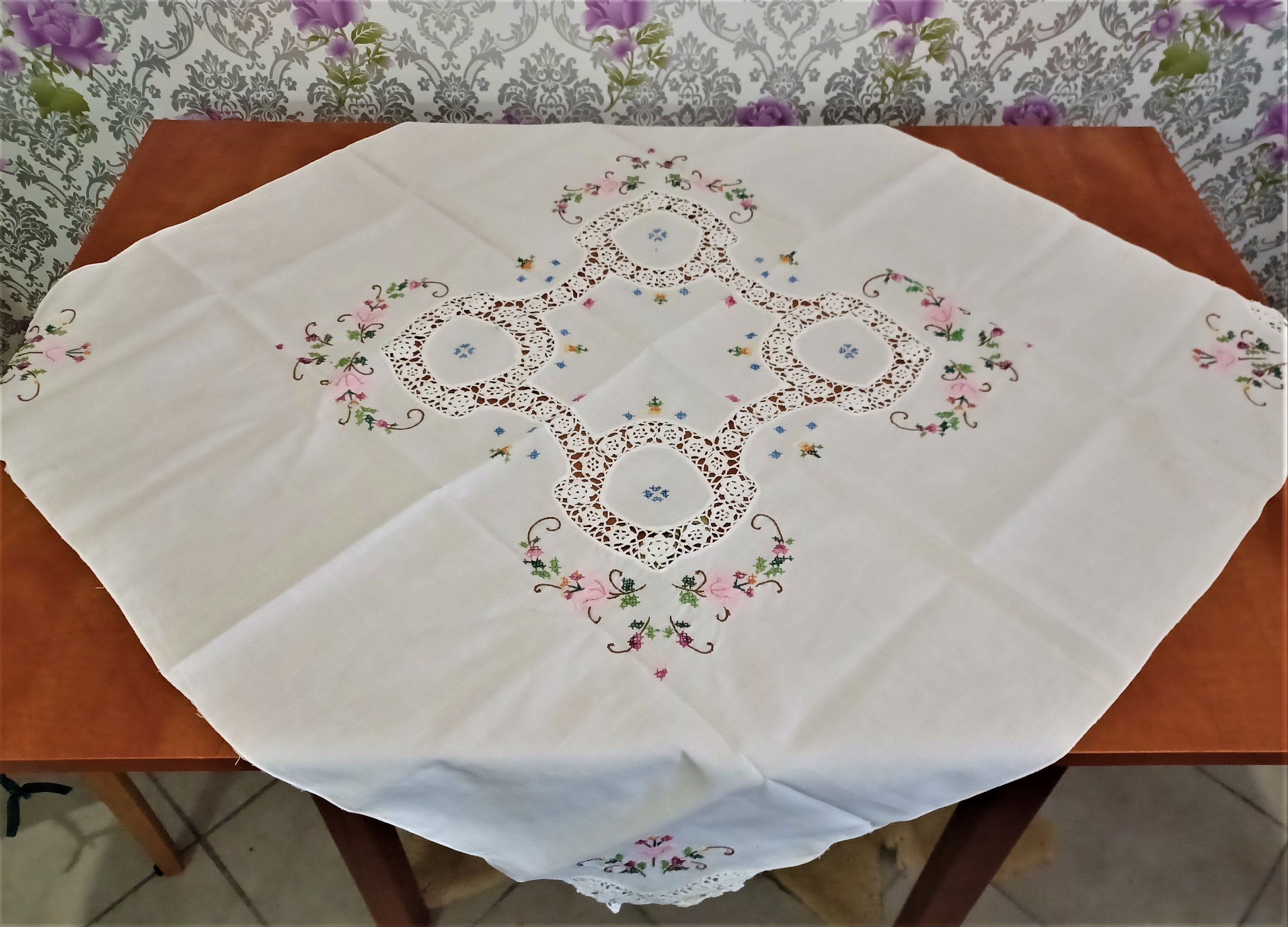 Vintage Victorian Hand Embroidered Table Cloth - Etsy