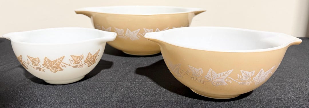 Vintage Pyrex Sandalwood Ivy Cinderella Mixing Bowl 3 Piece Set 442 ...