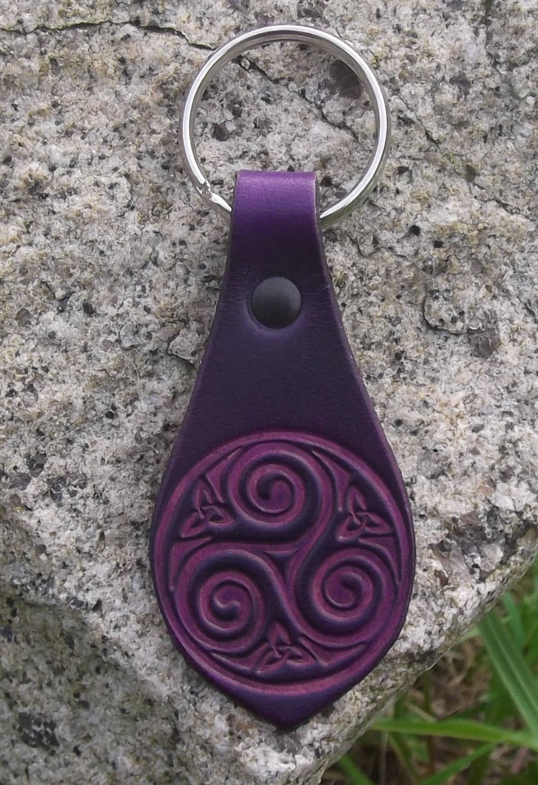 Leather Key Ring , Celtic Design Triskell 4 , 16 Colours Available - Etsy