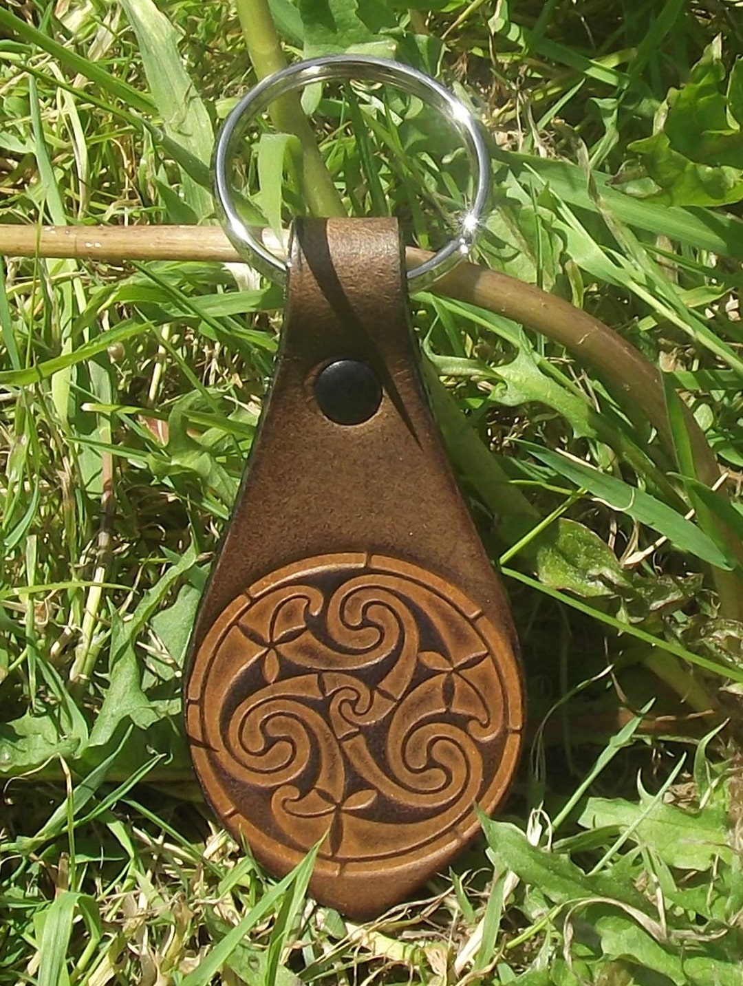 Leather Key Ring , Celtic Design Triskell 6 , 16 Colours Available - Etsy