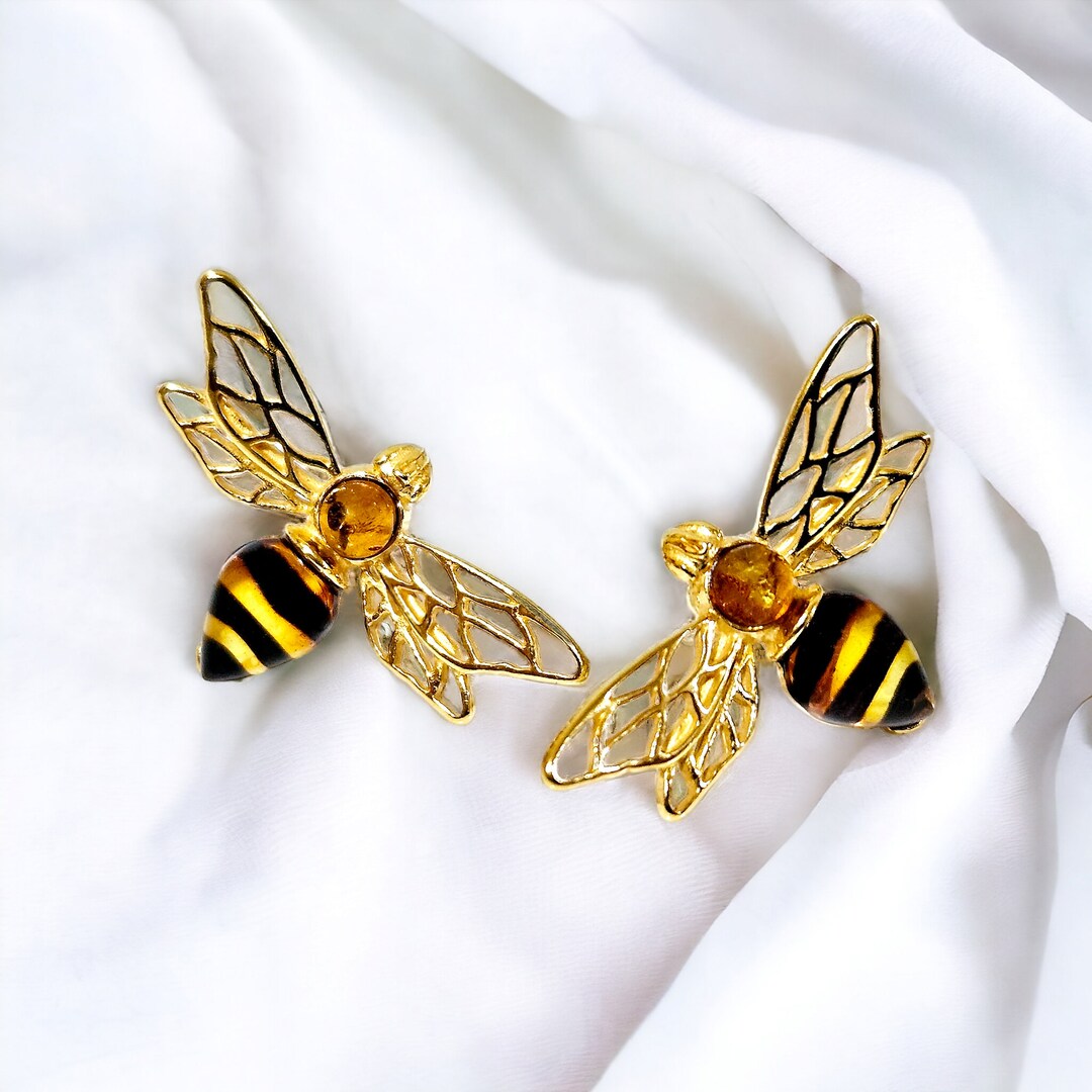 Carved Dainty Bee Stud Earrings Women Gold Silver, Baltic Amber ...