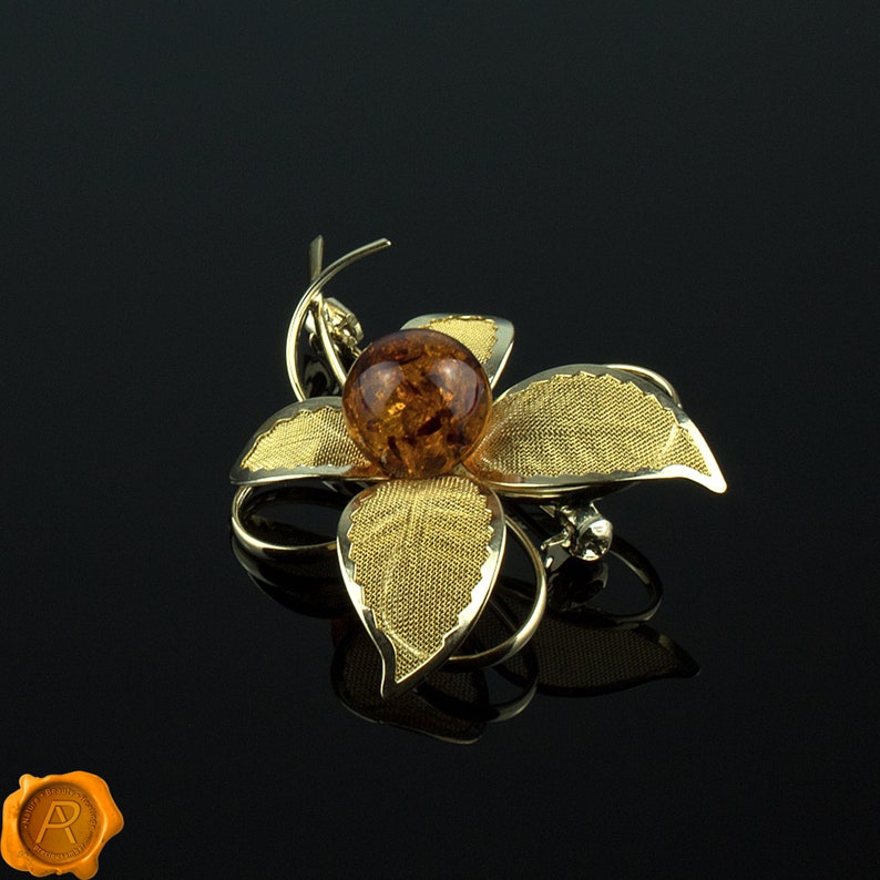 Amber Gold Brooch / Cognac Baltic Amber Flower Brooch / Floral - Etsy
