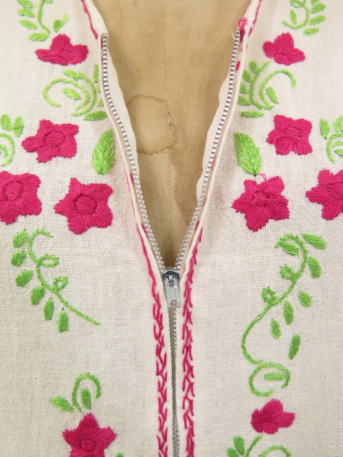 Original Vintage 1970s Cream Hand Embroidered Green and Pink - Etsy UK