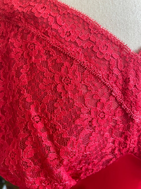 Vintage 1960s Red Lingerie, Shadowline Full Slip with… - Gem