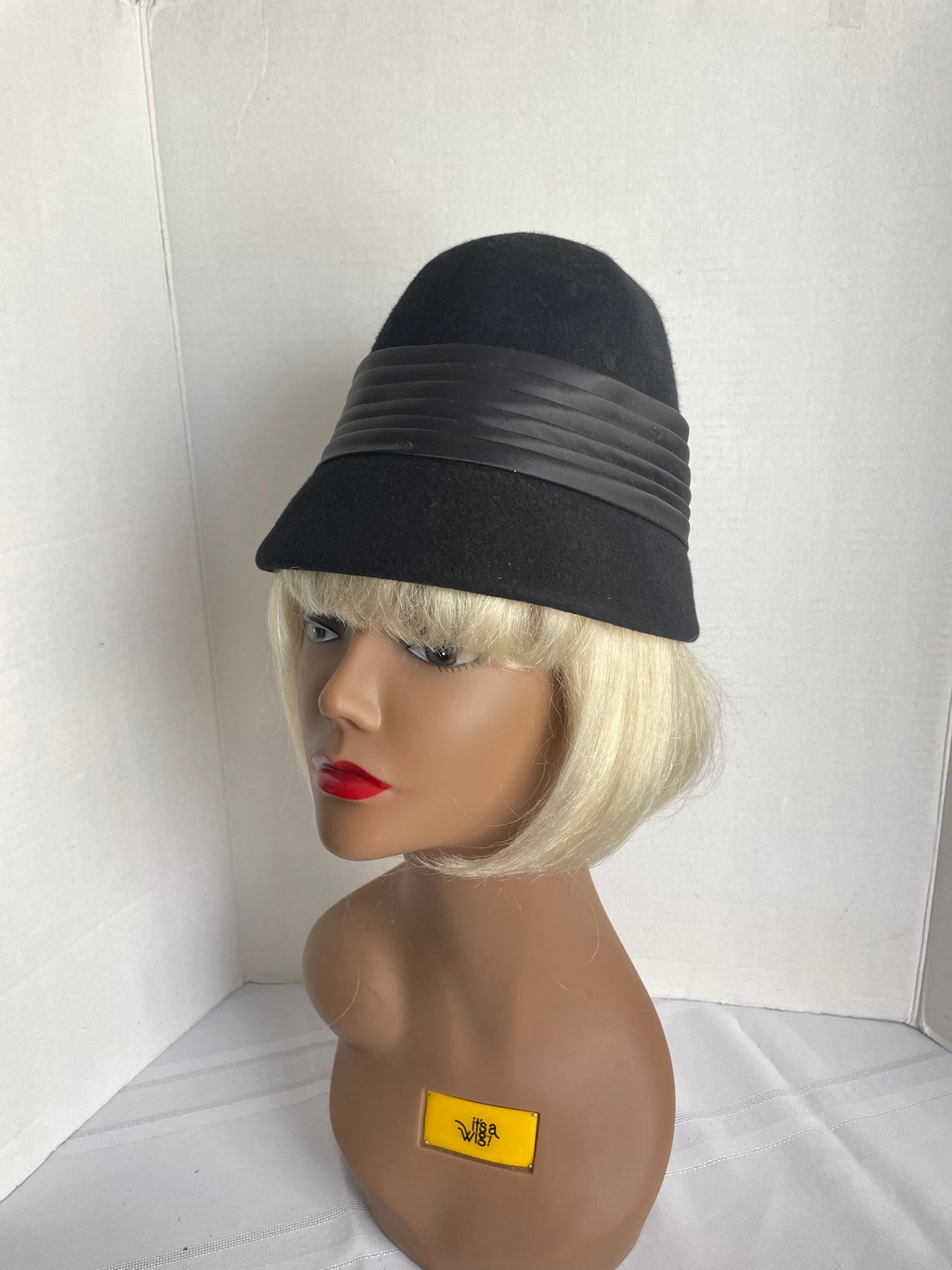 Vintage 1960s Beehive Hat Black Felt With a Satin Band | Etsy