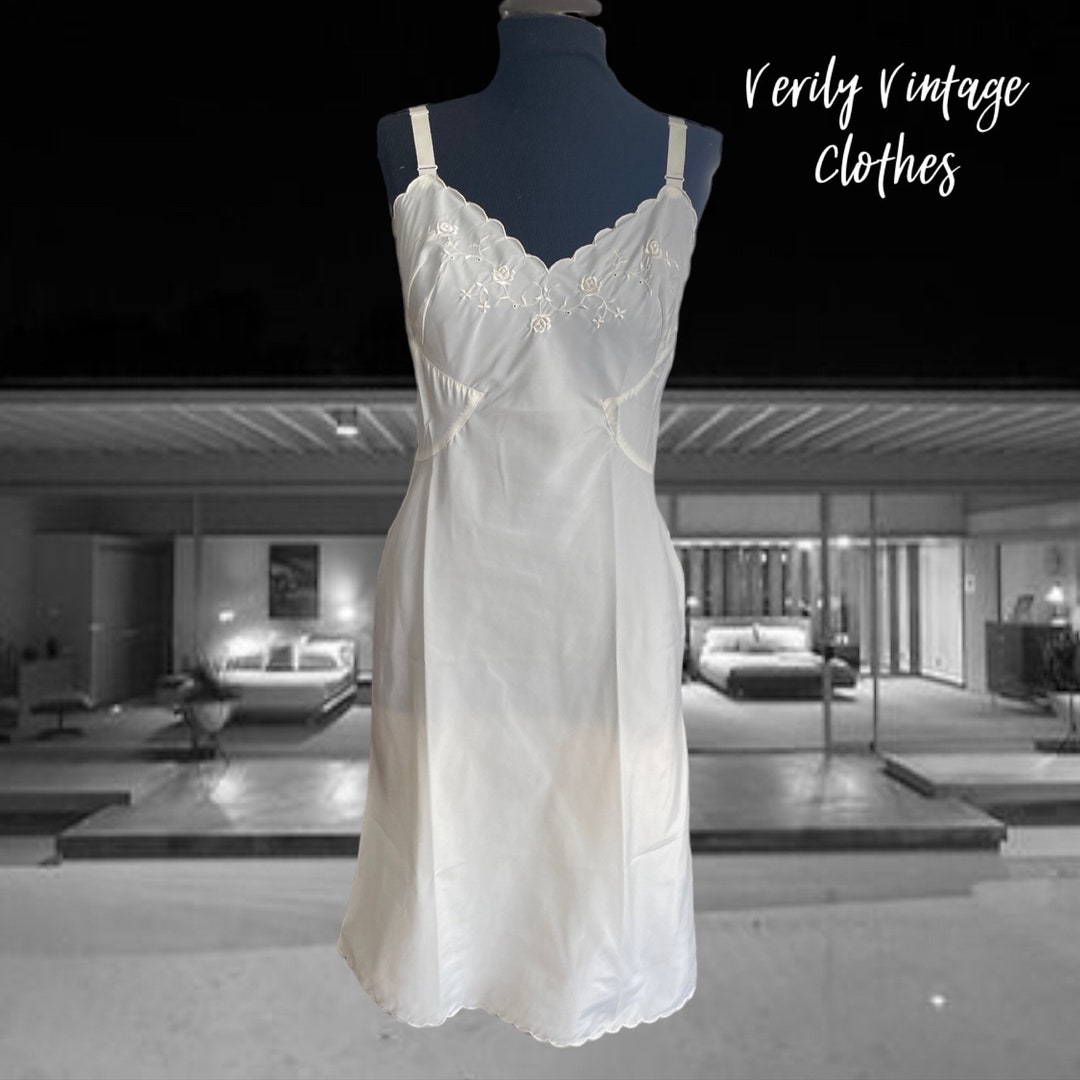 Vintage 1950s 1960s Barbizon Lingerie Full Slip, White Tailored Dress Slip, 50s Lingerie for ...