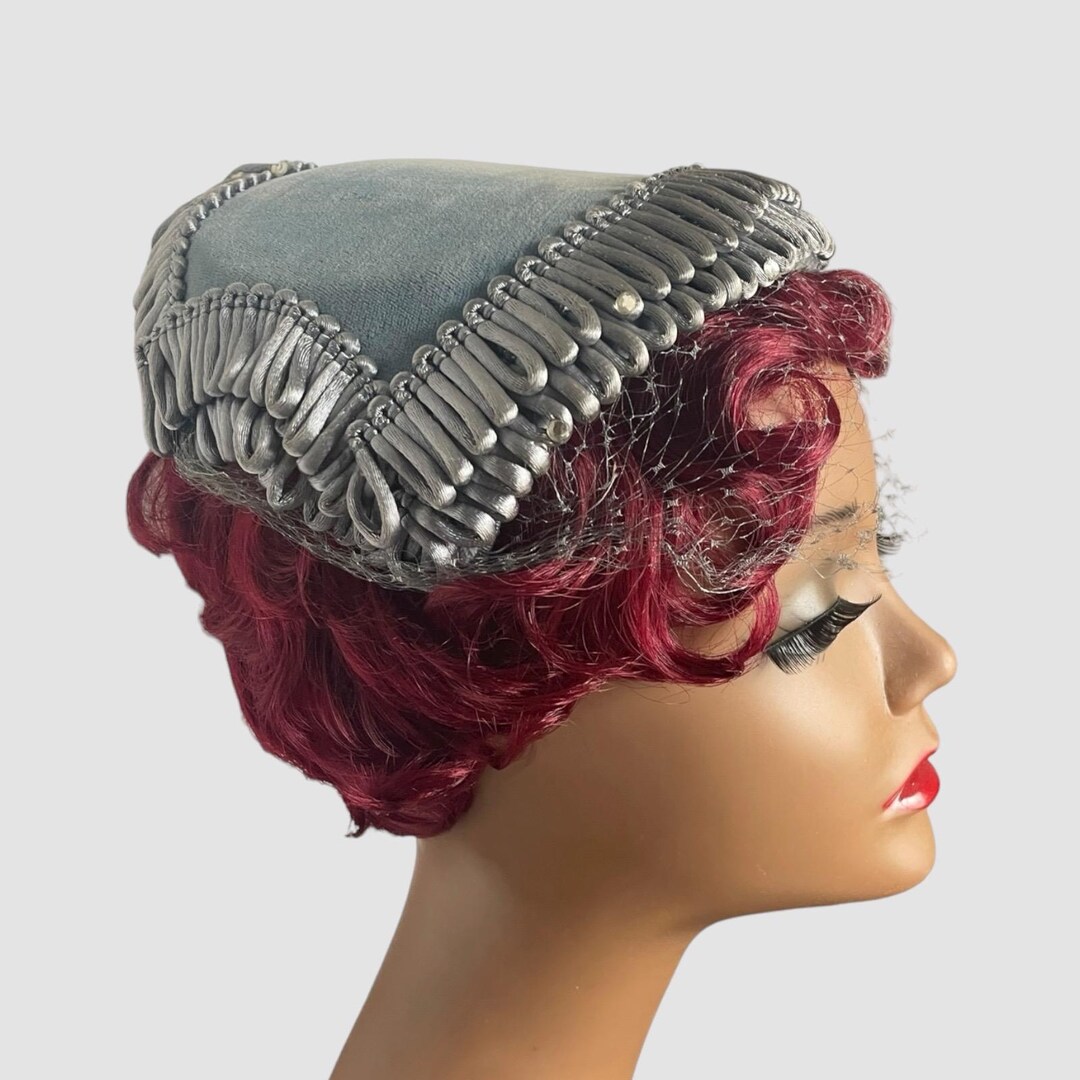 Vintage Blue Velvet Capulet Hat: 1940s Satin Cord Veil - Etsy