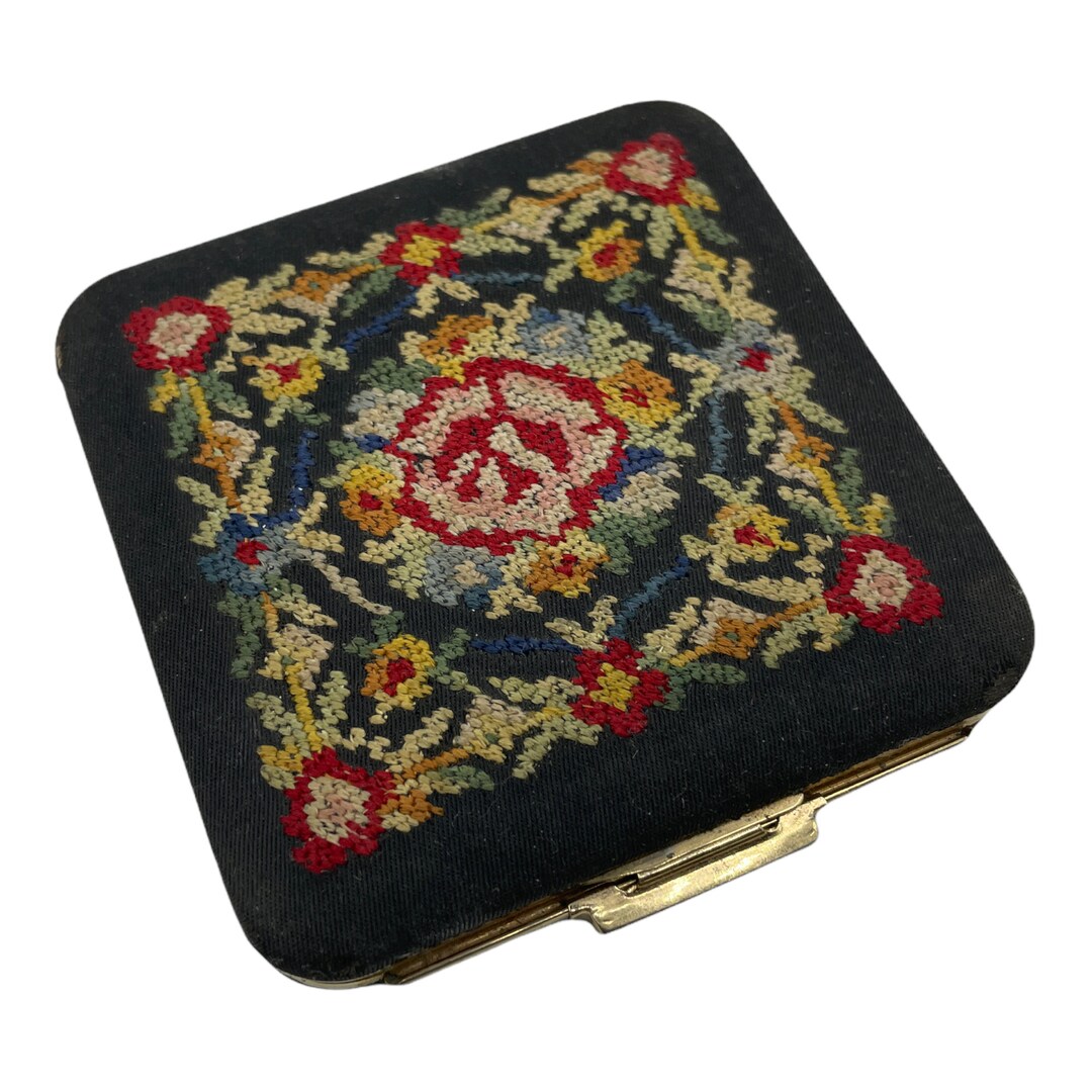 Vintage 1940s Floral Petit Point Compact - Lin Bren Creation - Etsy