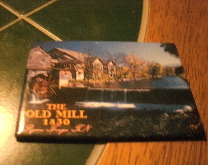 Sturdy Laminated Souvenir Magnet the Old Mill 1930 Pigeon Forge TN 3.75 ...