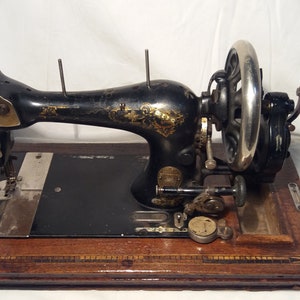 Antique 1904's Sewing Machine,,gritzner''mod.vs 5 With Original Wooden ...
