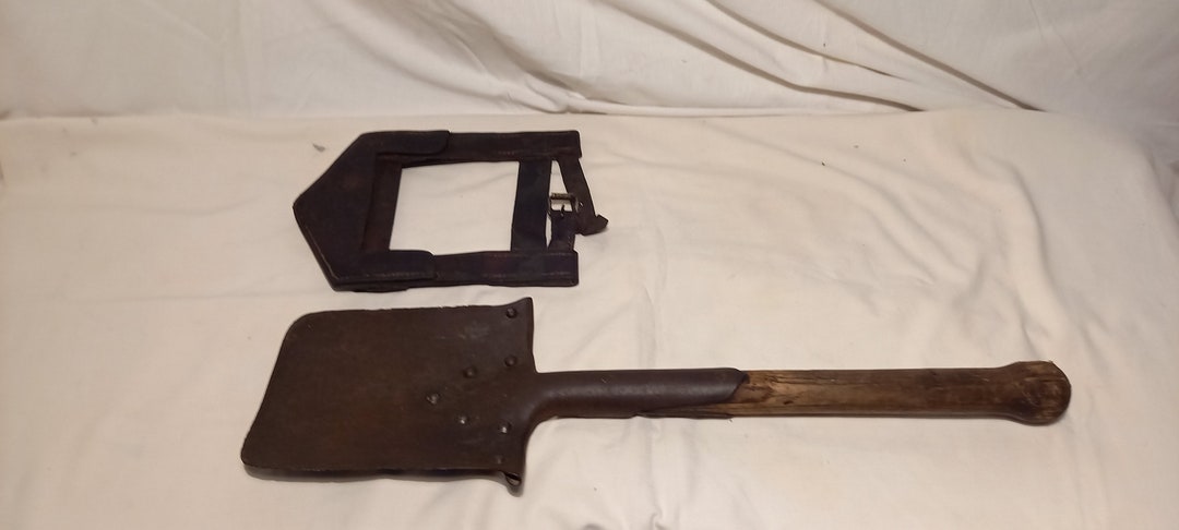 Vintage Soldier Shovel With Leather Case - GERMANY - Etsy