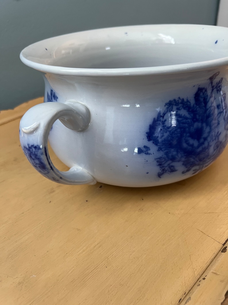Victorian Flow Blue Porcelain Chamber Pot - Etsy