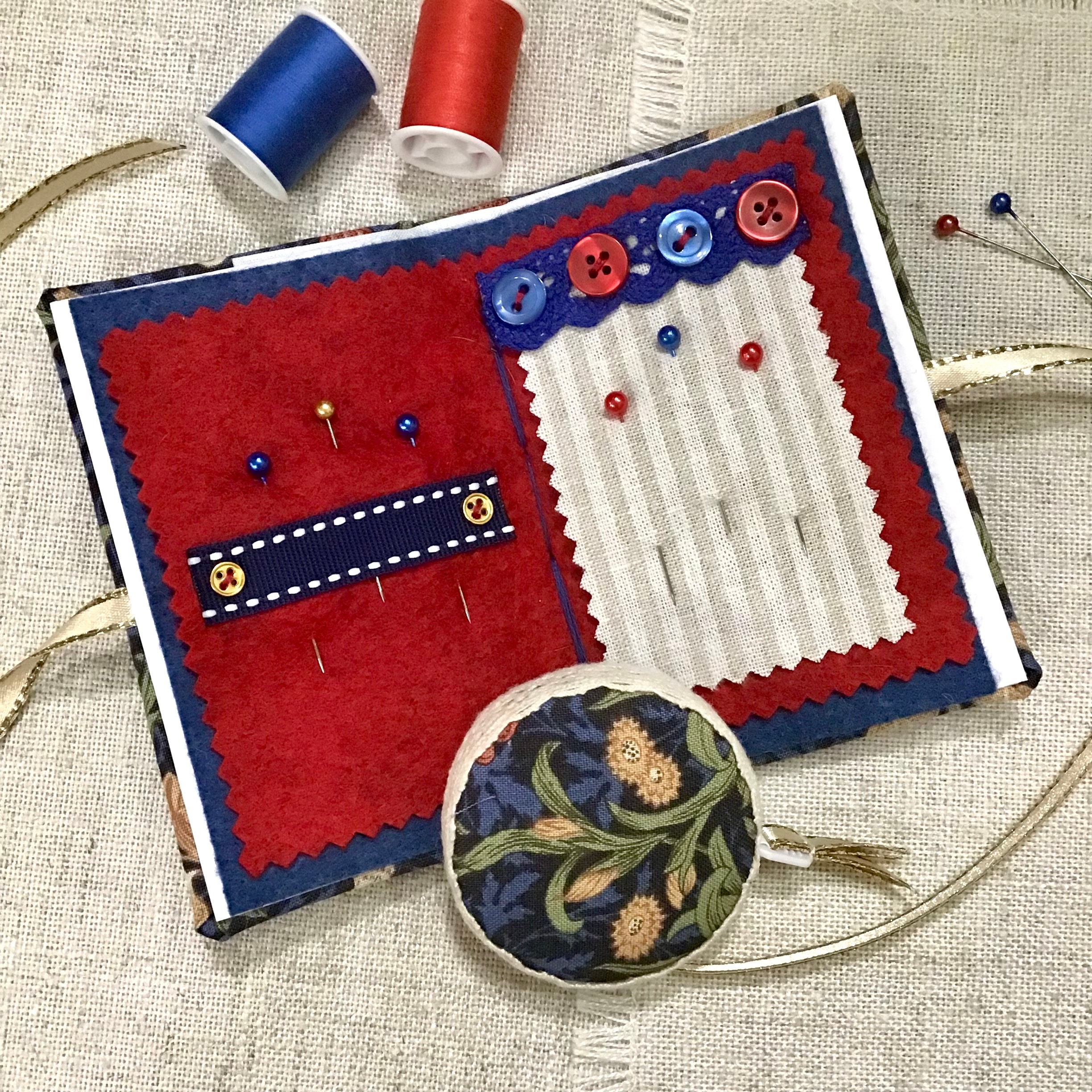Iris Needle Case / Handmade Needle Book / Sewing Accessories - Etsy