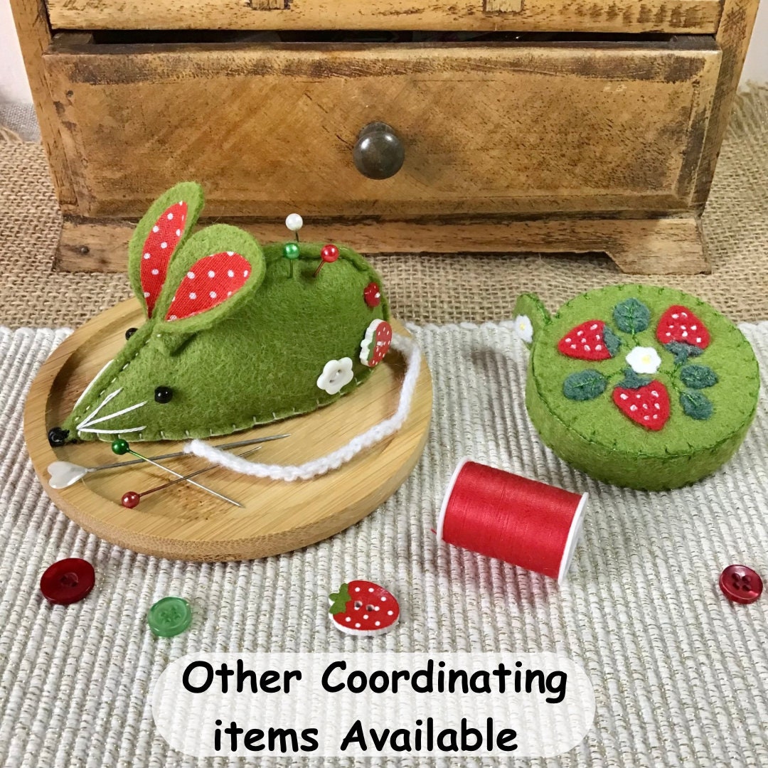 Strawberry Needle Case With Scissor Pocket / Handmade Needle Book - Etsy