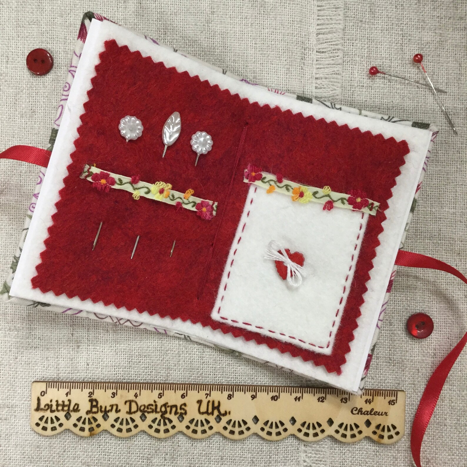 Handmade Needle Case with Scissor Pocket / Red Thistle | Etsy
